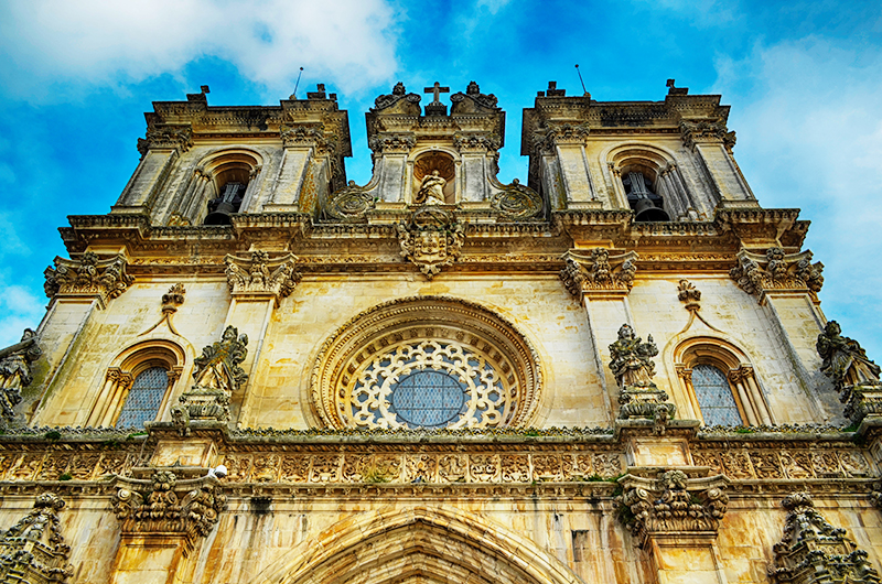 Mosteiro de Alcobaça, Portugal: uma verdadeira história de Amor!
