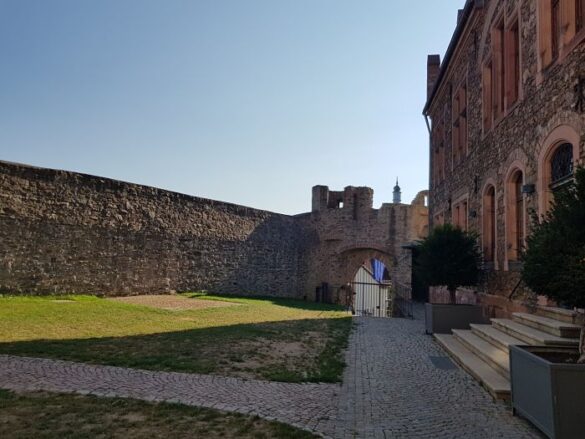 Alzenau Alemanha: castelos, vinhedos, florestas e muito mais